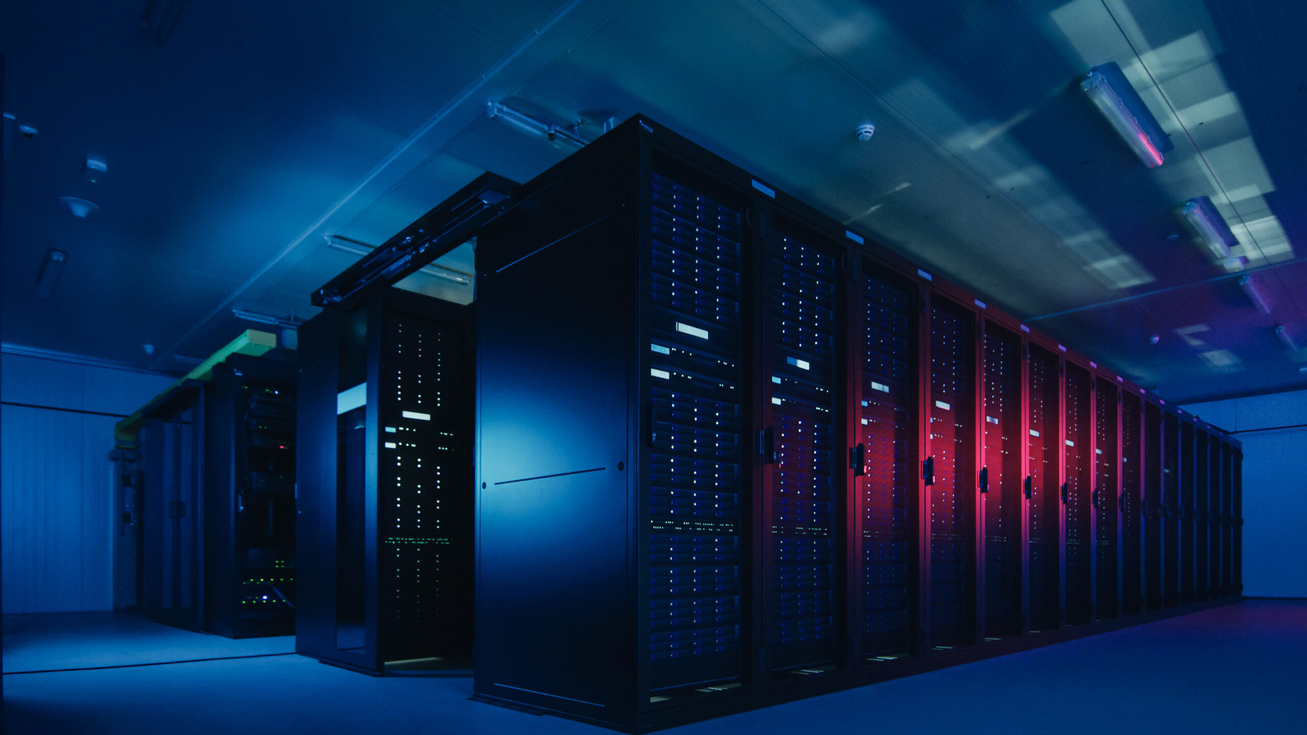 Co-Designing Data Center Architecture To Support LLMs (Intel, Georgia Tech)